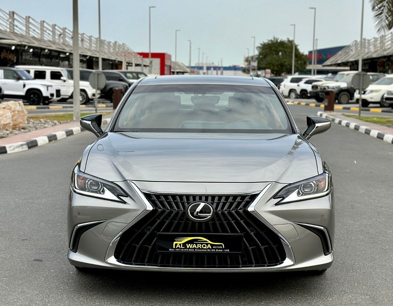 Used Lexus ES300h 2023 for sale in Dubai - 846886