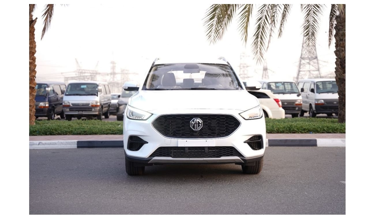 New 2024 MG ZS SUV 1.5L WHITE 0KM 2024 for sale in Dubai - 676391