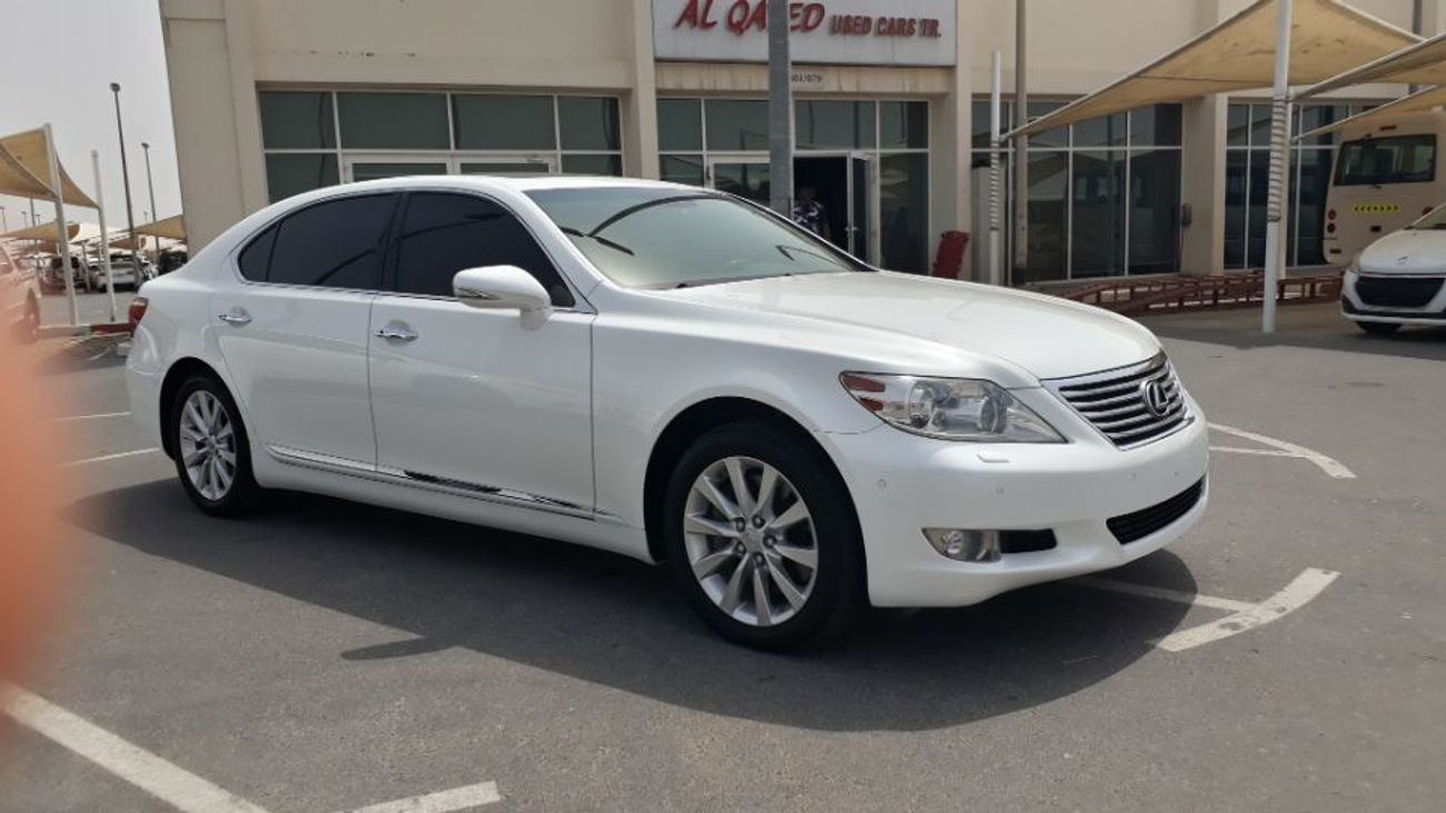 Used Lexus LS 460 2012 for sale in Sharjah - 243489