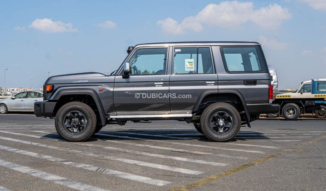 جديدة تويوتا لاند كروزر هارد توب 2024 Toyota LC76 4.0L Petrol MT 4WD 5Doors Black 2024 للبيع في ...