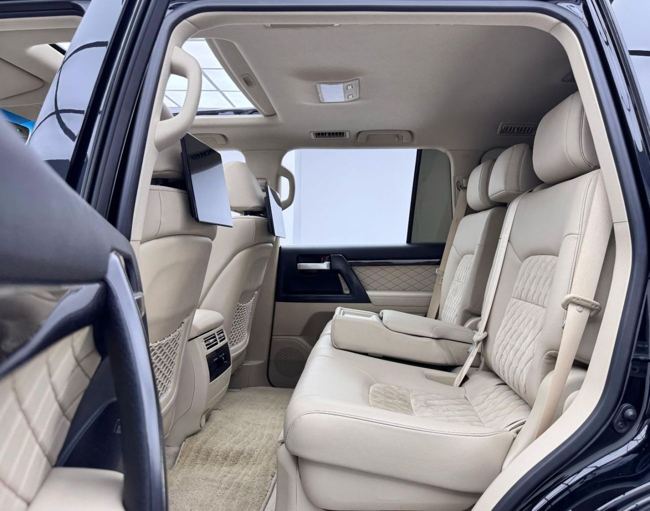 Used GXR 4.0L 2021 Toyota Land Cruiser GXR Grand Touring, 2026 Toyota ...