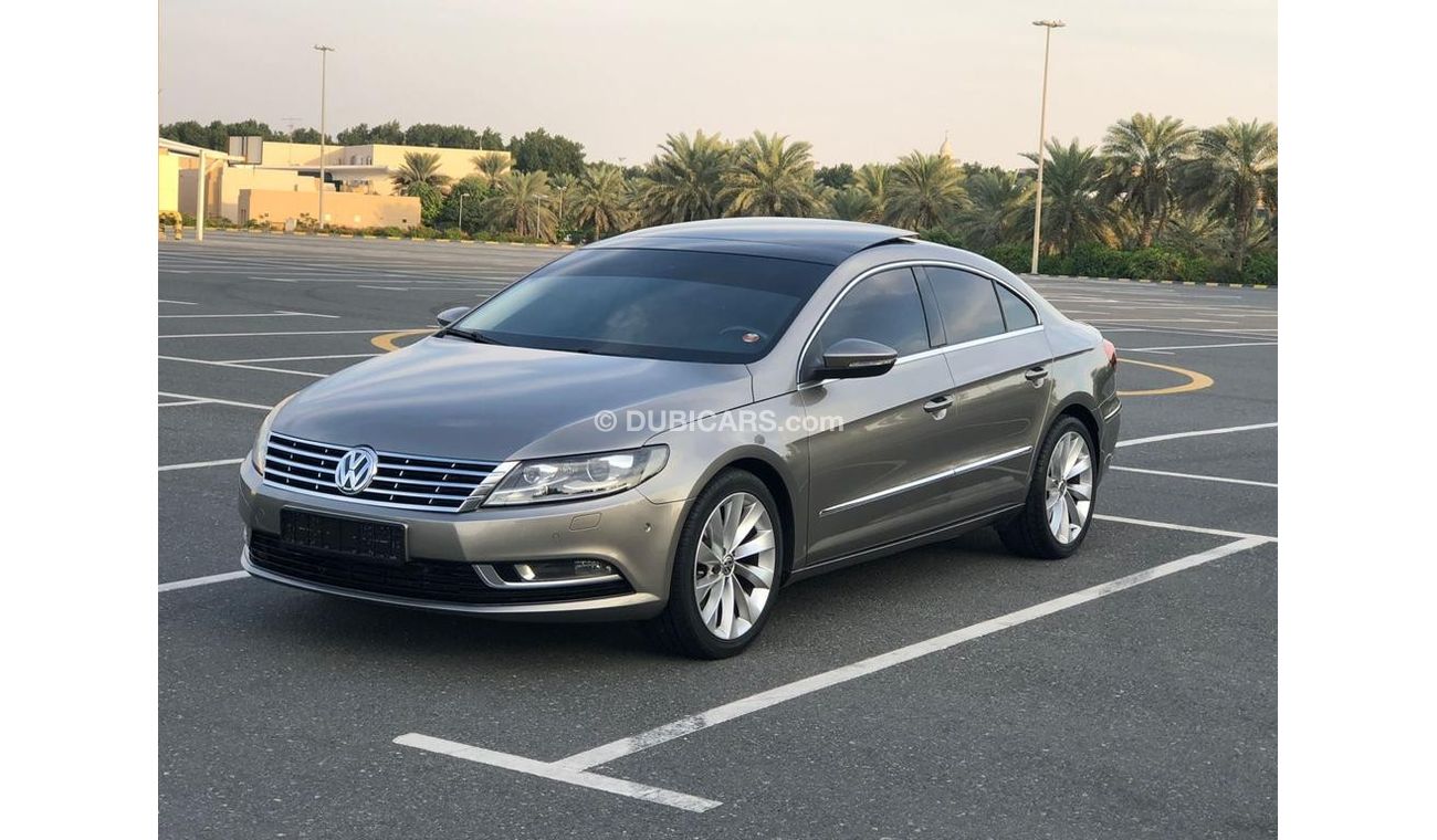 Used Volkswagen Passat CC 2012 for sale in Dubai - 575685