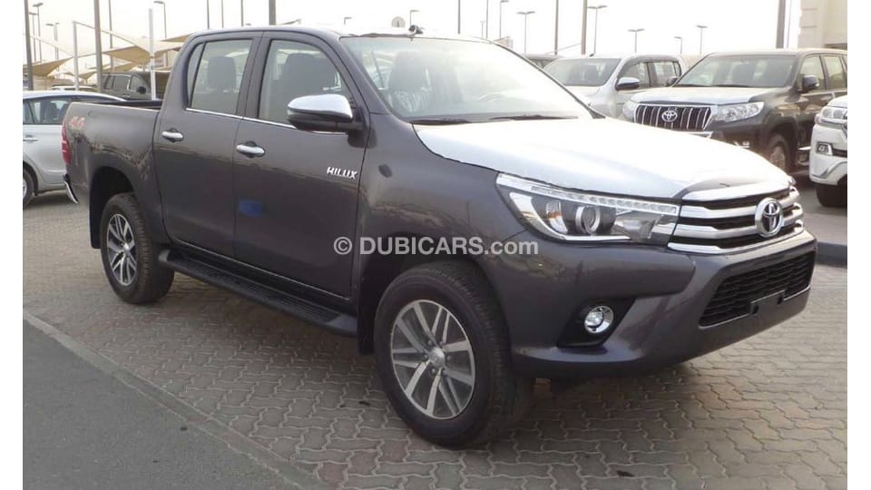 New Toyota Hilux RIVO 2.8L FULL OPTIONS 2018 for sale in Dubai - 177768