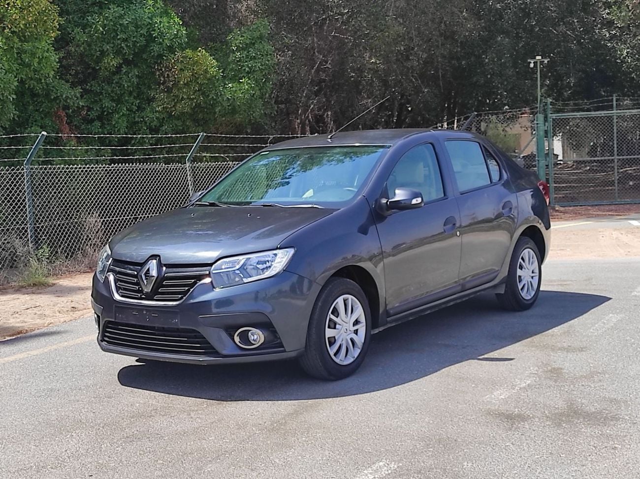 Used Renault symbol 2020 Gcc V4 full automatic 2020 for sale in Dubai ...