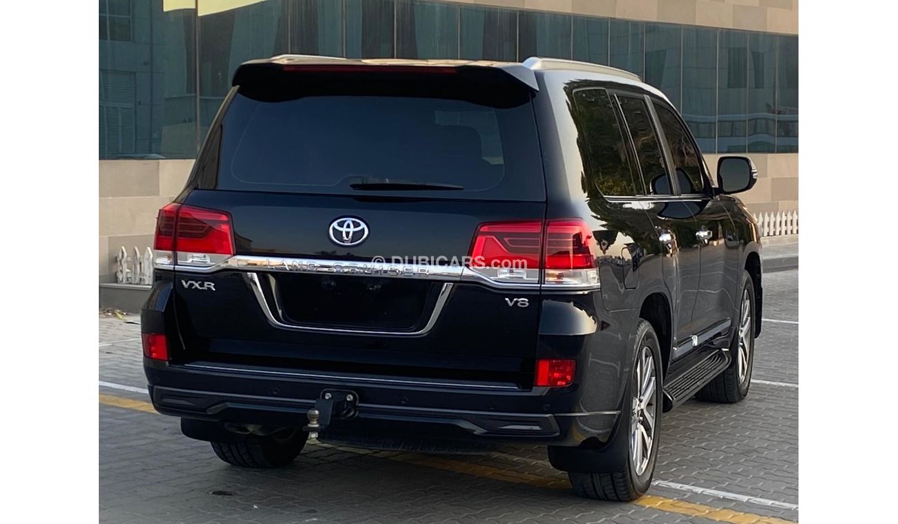 Used Toyota Land Cruiser VXR 2018 for sale in Dubai - 665453