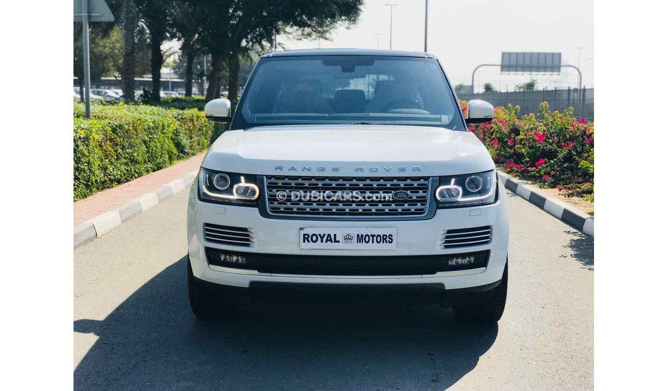 Used Land Rover Range Rover 2015 for sale in Dubai - 150427