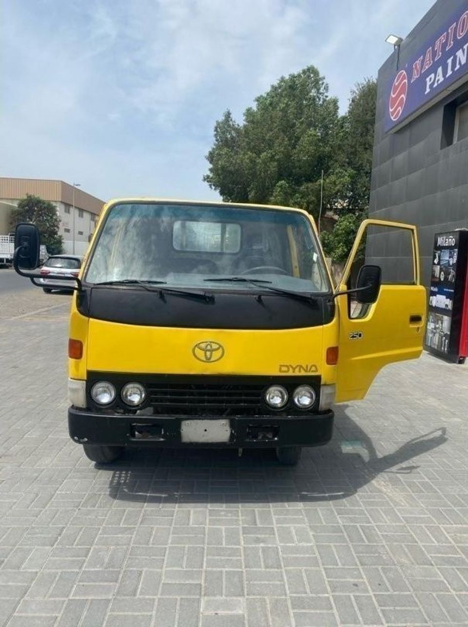 Used Toyota Dyna Disel 1993 for sale in Dubai - 725537