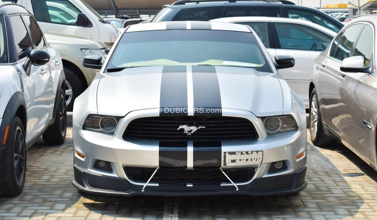 Used Ford Mustang 2013 for sale in Dubai - 550379