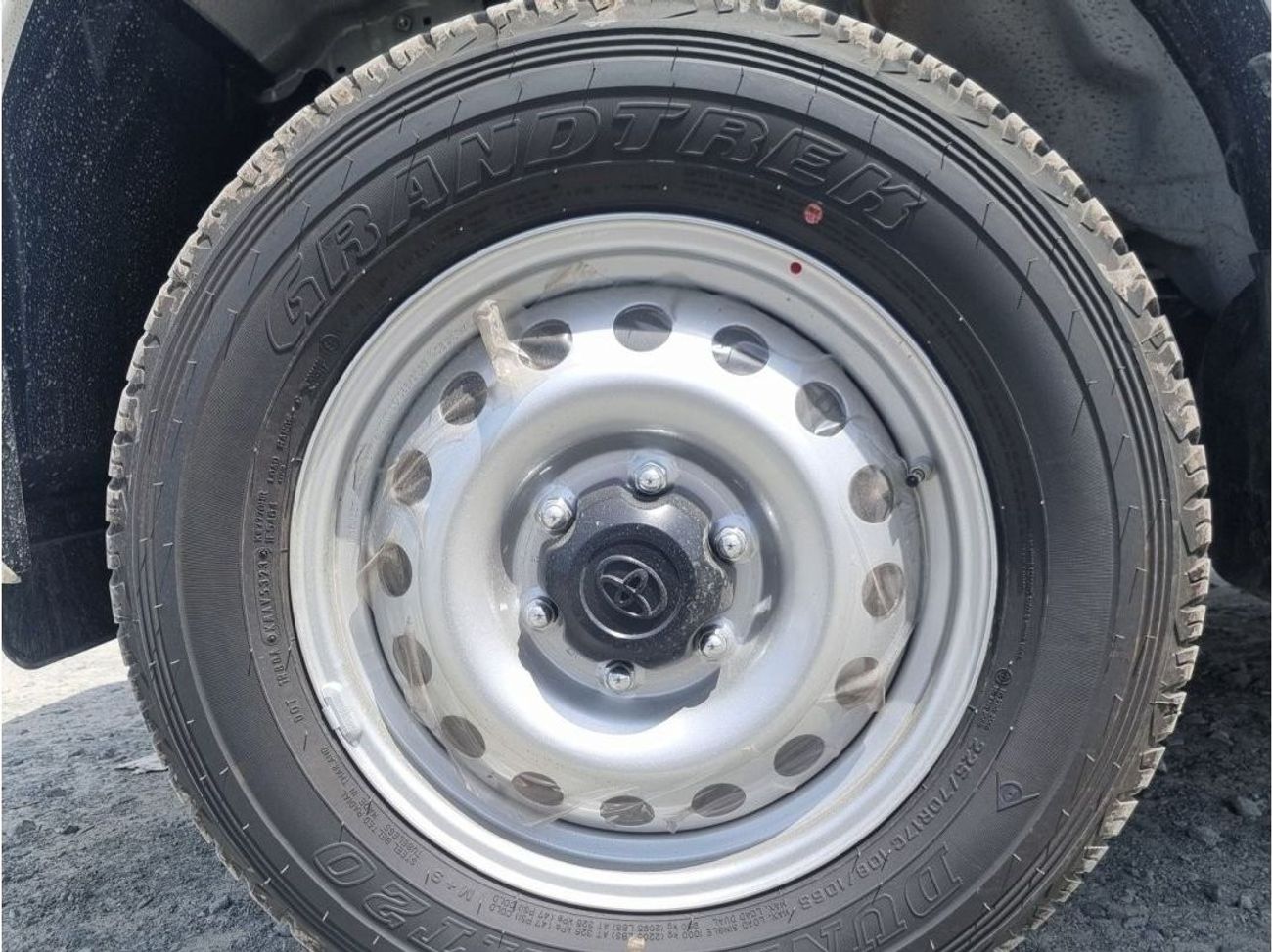 New Toyota Hilux DLX 2.7L Petrol Narrow Body 2024YM 2024 for sale in ...