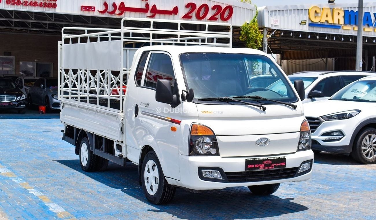 Used Hyundai Porter 2 2014 for sale in Dubai - 633413
