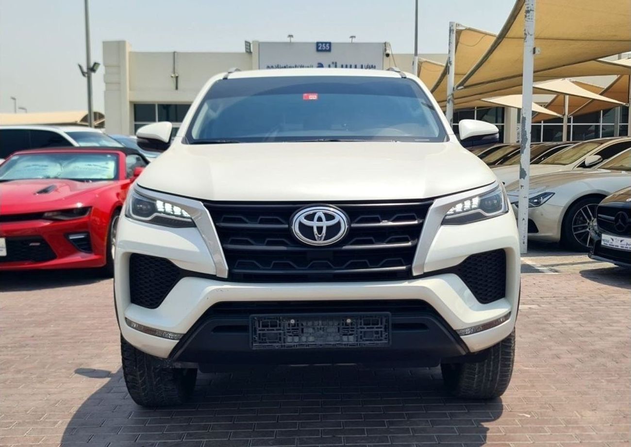 Used Toyota Fortuner EXR 2022 for sale in Dubai - 759884