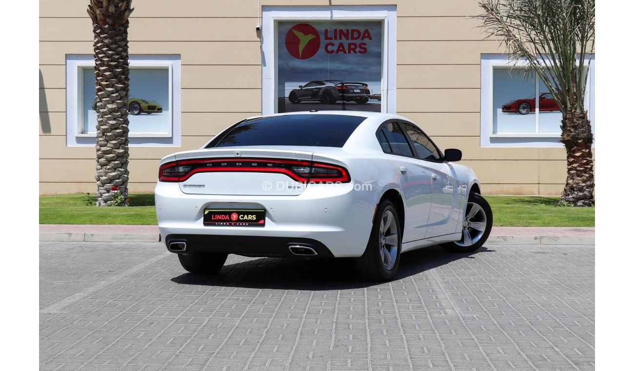 Used Dodge Charger LA 2018 for sale in Dubai - 607879