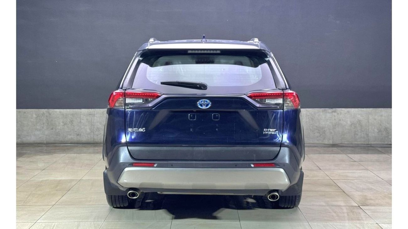 Used Toyota RAV4 E-Four full option 2022 for sale in Dubai - 782330