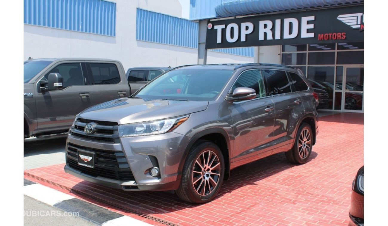 Used Toyota Highlander TOYOTA HIGH LANDER 2019 for sale in Dubai - 437286