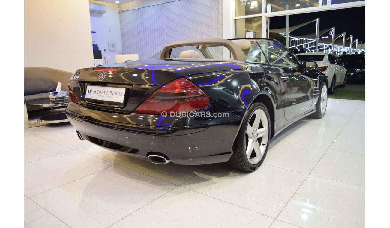 Used Mercedes-Benz SL 350 2006 for sale in Dubai - 208646
