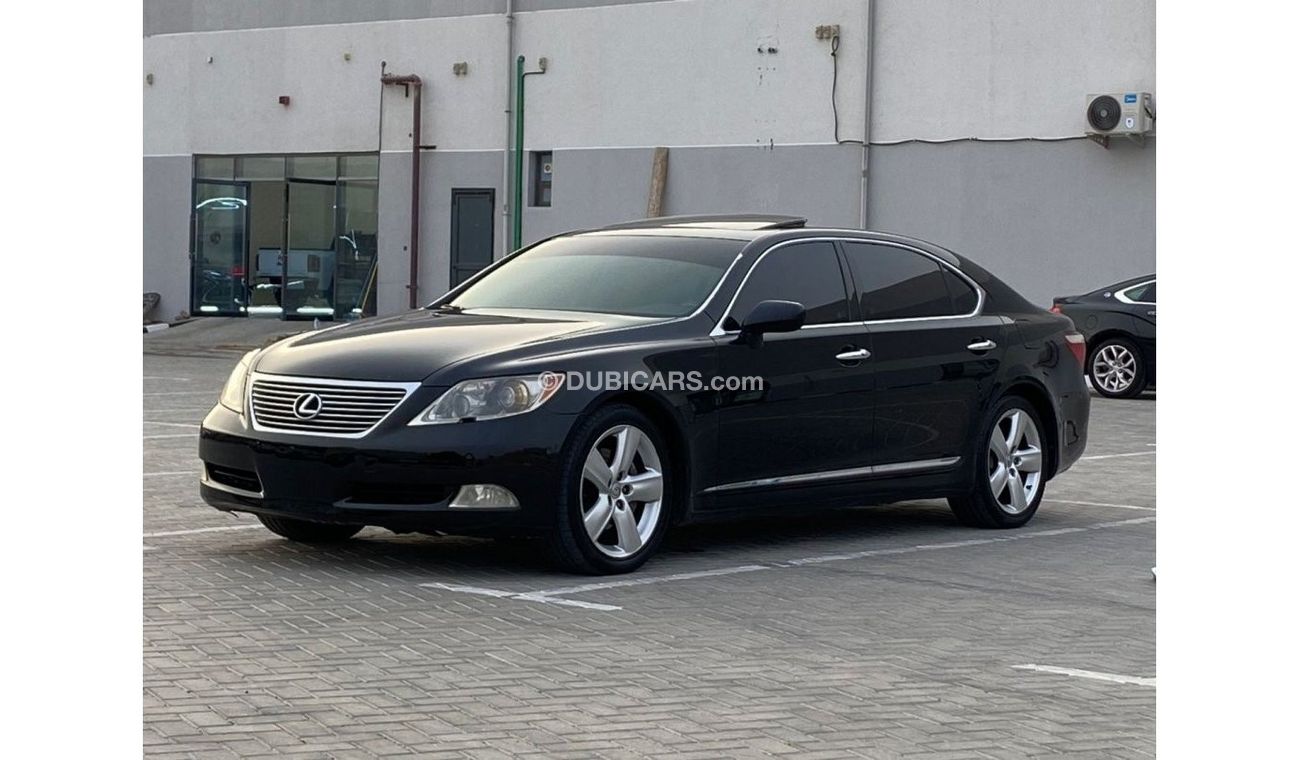 Used Lexus LS460 2007 for sale in Sharjah - 530864