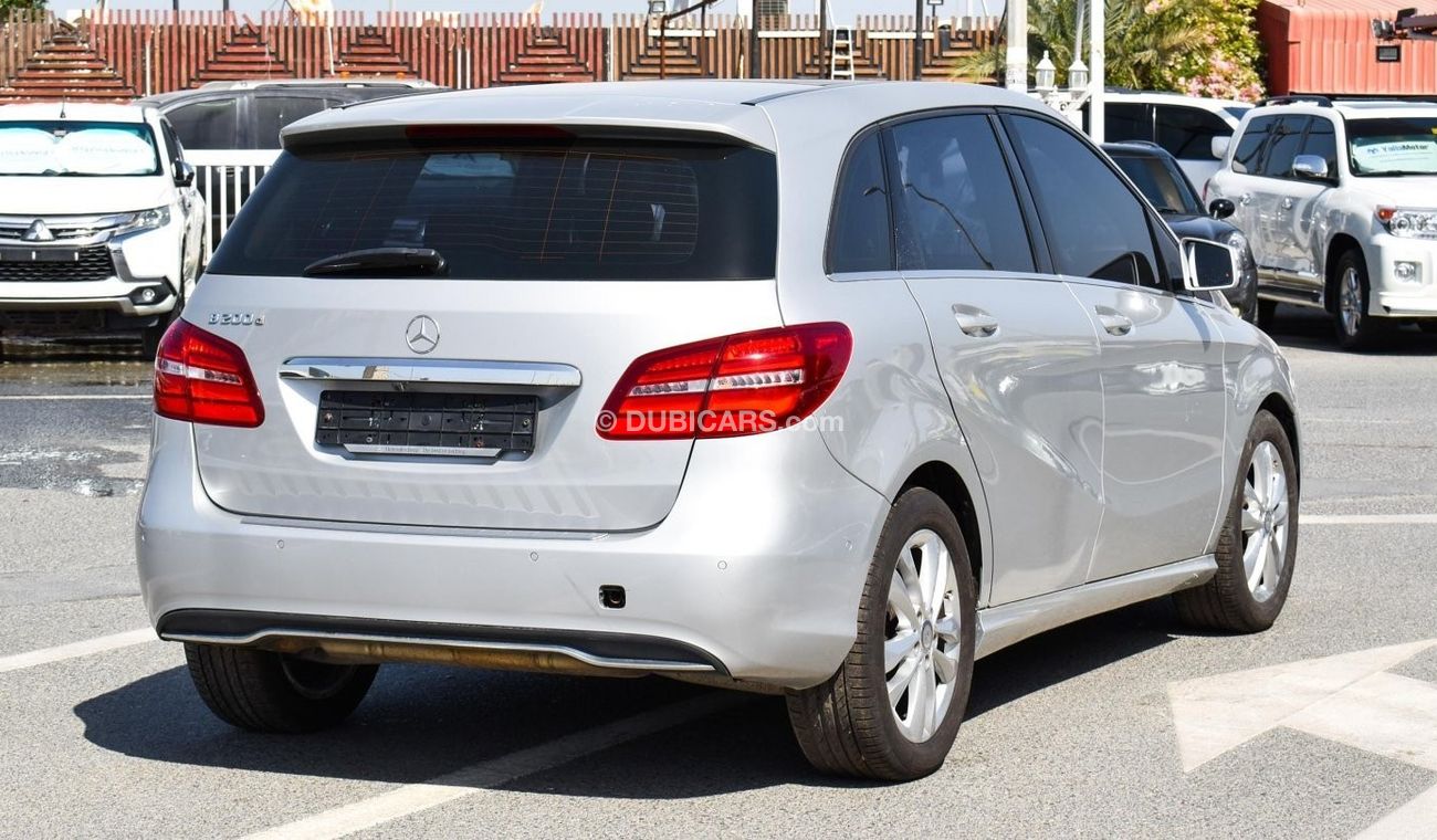 New Mercedes-Benz B 200 d 2018 for sale in Dubai - 494793