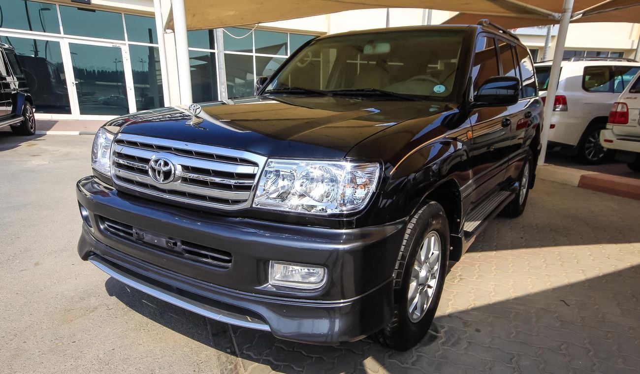 مستعملة تويوتا لاند كروزر GXR V6 2002 للبيع في الشارقة - 188286