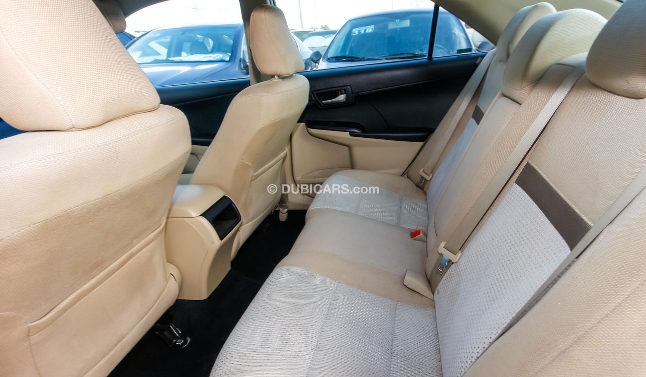 Used Toyota Camry LE 2012 for sale in Dubai - 88110