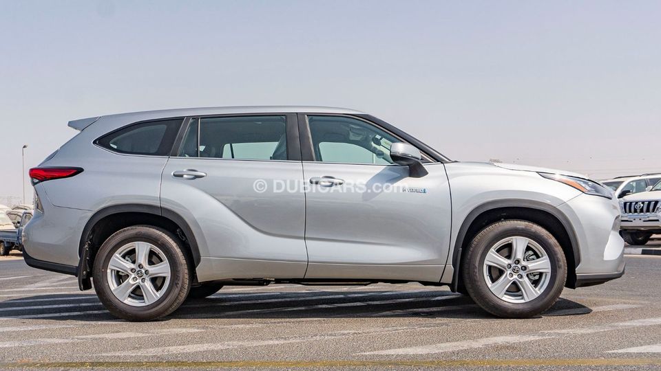 New 2023 Toyota Highlander 2.5L Hybrid 2023 for sale in Dubai - 672892