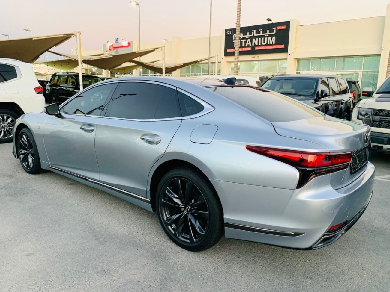 Used Lexus LS500 2022 for sale in Sharjah - 790750