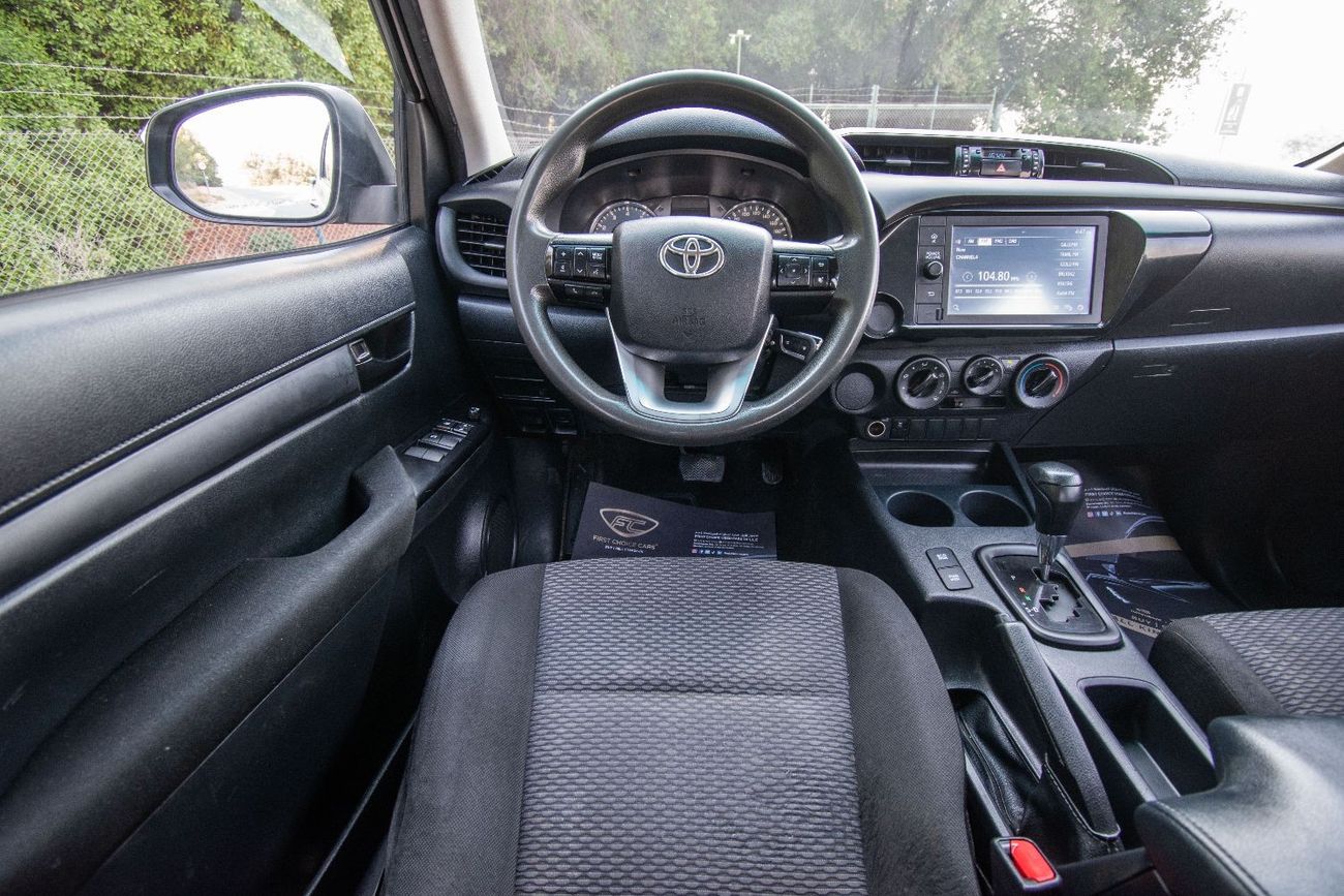 Used 2021 | TOYOTA HILUX | GLX DOUBLE CABIN 4x2 | AUTOMATIC | KEYLESS ...