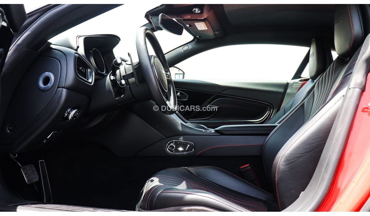 Used Aston Martin DB11 V12*Gloss black roof*Trunk black*Wooden inlay ...