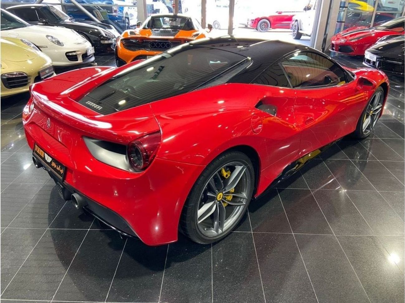 Used Ferrari 488 Std 2017 for sale in Dubai - 567463