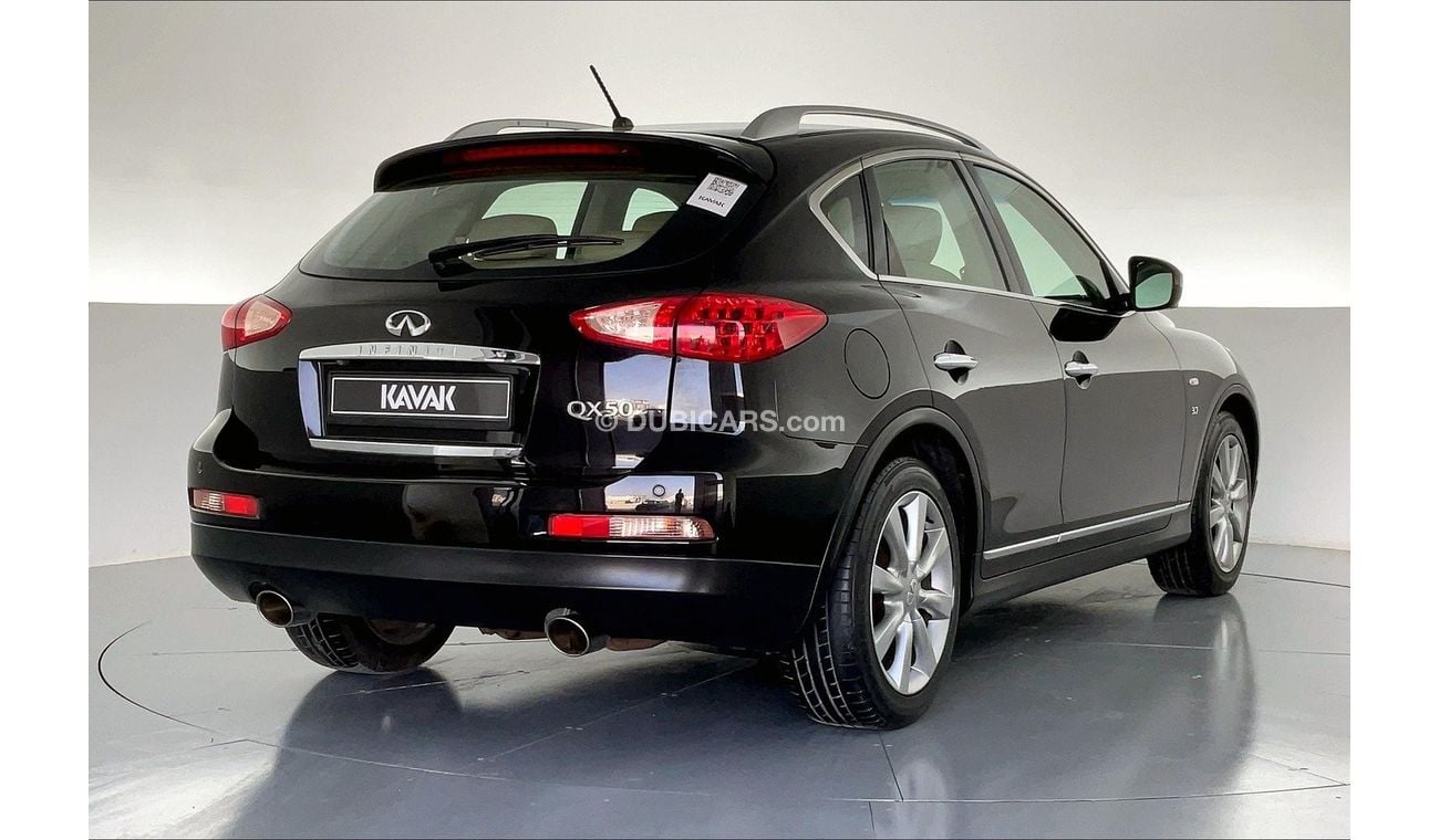 Used Infiniti QX50 Luxury 2015 for sale in Dubai - 581684
