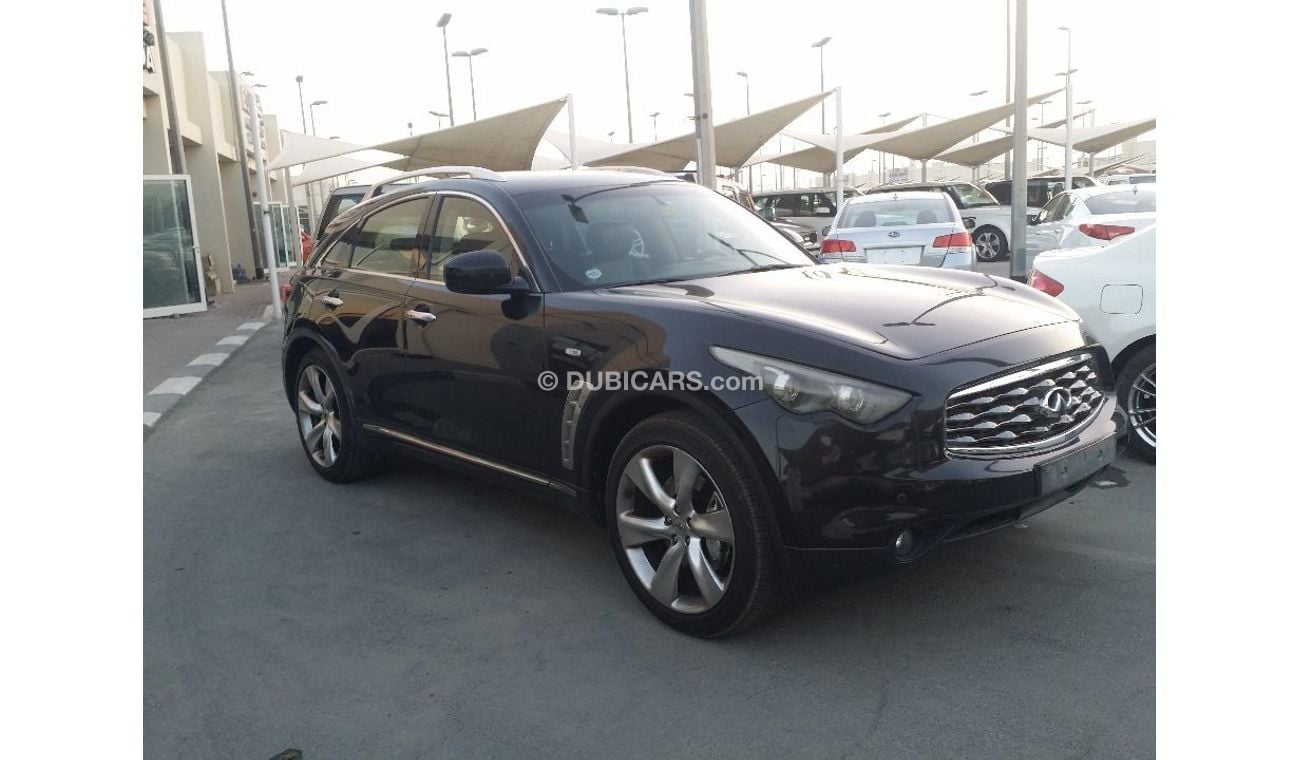 Used Infiniti FX50 2009 for sale in Sharjah - 154594