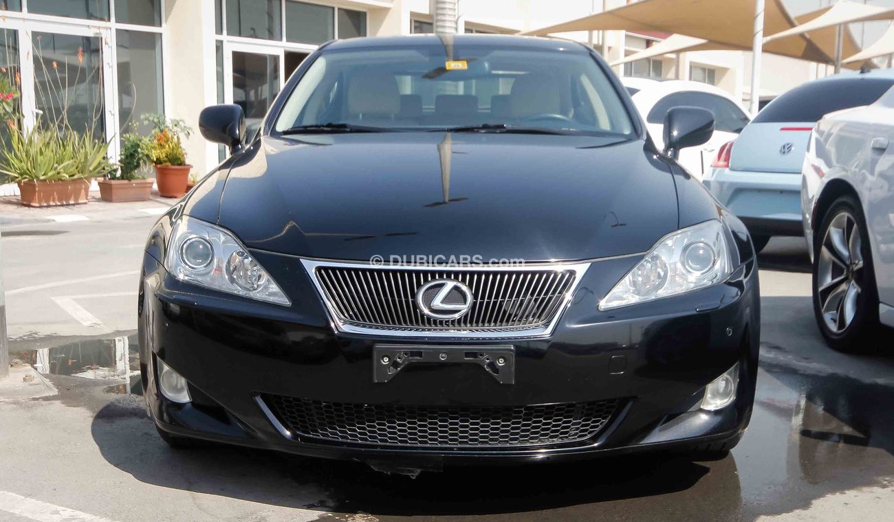 Used Lexus IS300 2008 for sale in Dubai - 150637