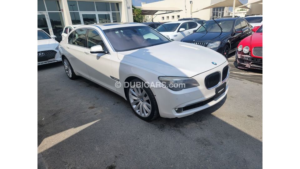 Used BMW 750Li Executive 2012 for sale in Sharjah - 669465