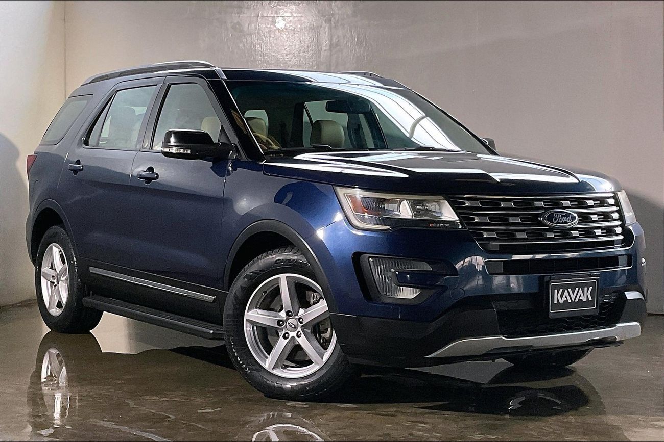 Used Ford Explorer XLT (Leather) 2017 for sale in Dubai - 559501