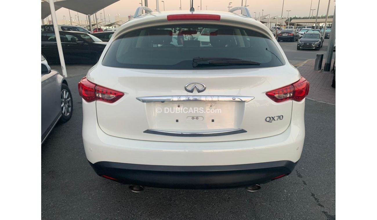 Used Infiniti QX70_Gcc_2017_Excellent_Condihion _Full option 2017 for ...