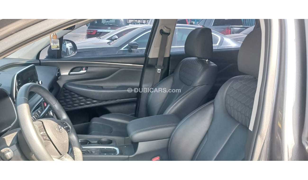Used Hyundai Santa fe 2019 Diesel 2019 for sale in Sharjah - 676130