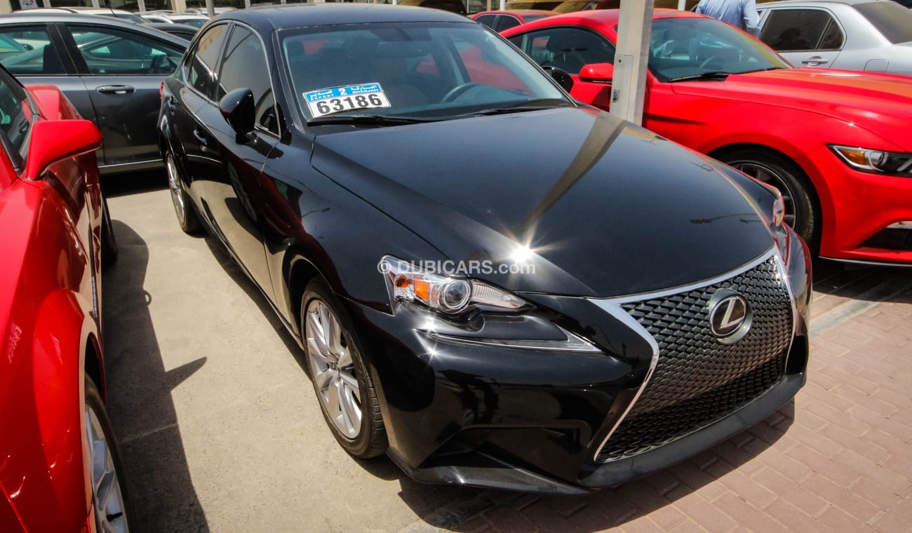 Used Lexus IS250 2015 for sale in Dubai - 68712
