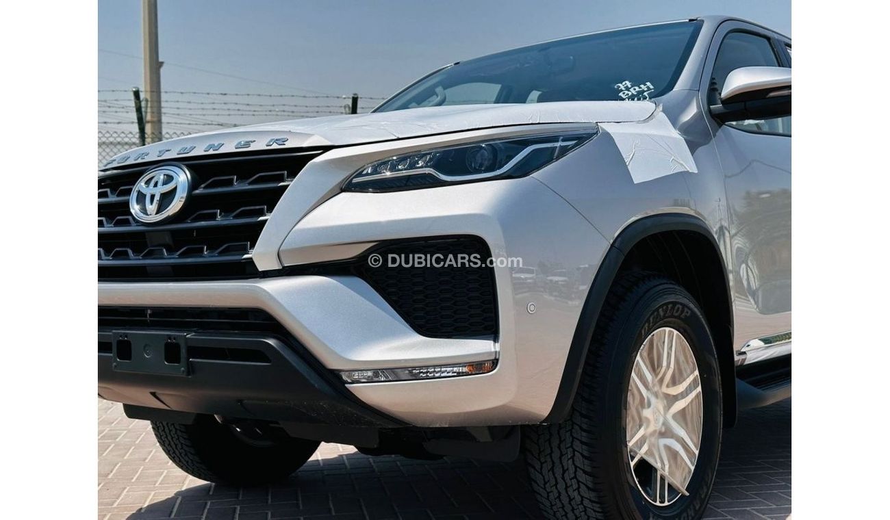 New TOYOTA FORTUNER 2.7L A/T V4 2WD 2023 for sale in Dubai - 627064