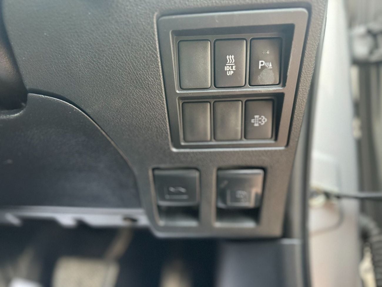 Used 2020 TOYOTA HILUX D4D DOUBLE CABIN 2020 for sale in Dubai - 770482