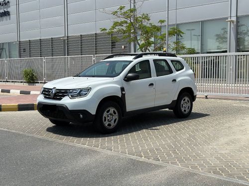 Renault Duster Price in UAE, Images, Specs & Features