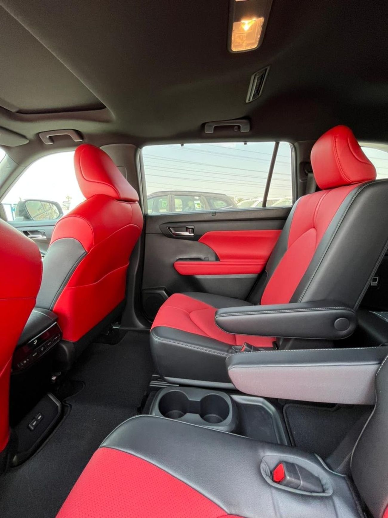 New TOYOTA HIGHLANDER 3.5L XSE FULL OPTION 0KM 2022 for sale in Dubai ...