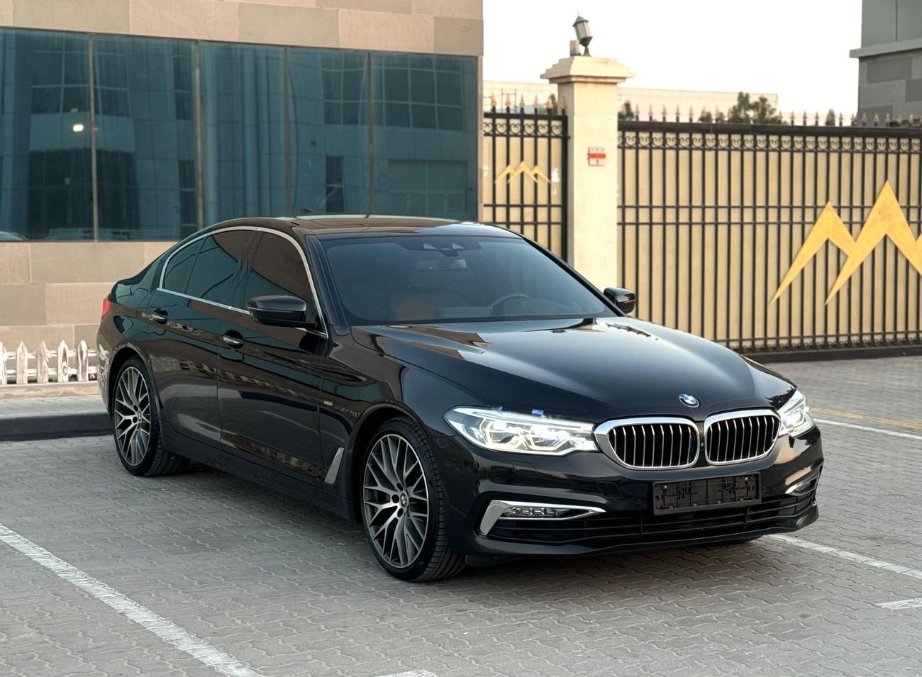 Used BMW 540i Luxury 3.0L 2018 for sale in Dubai - 795212