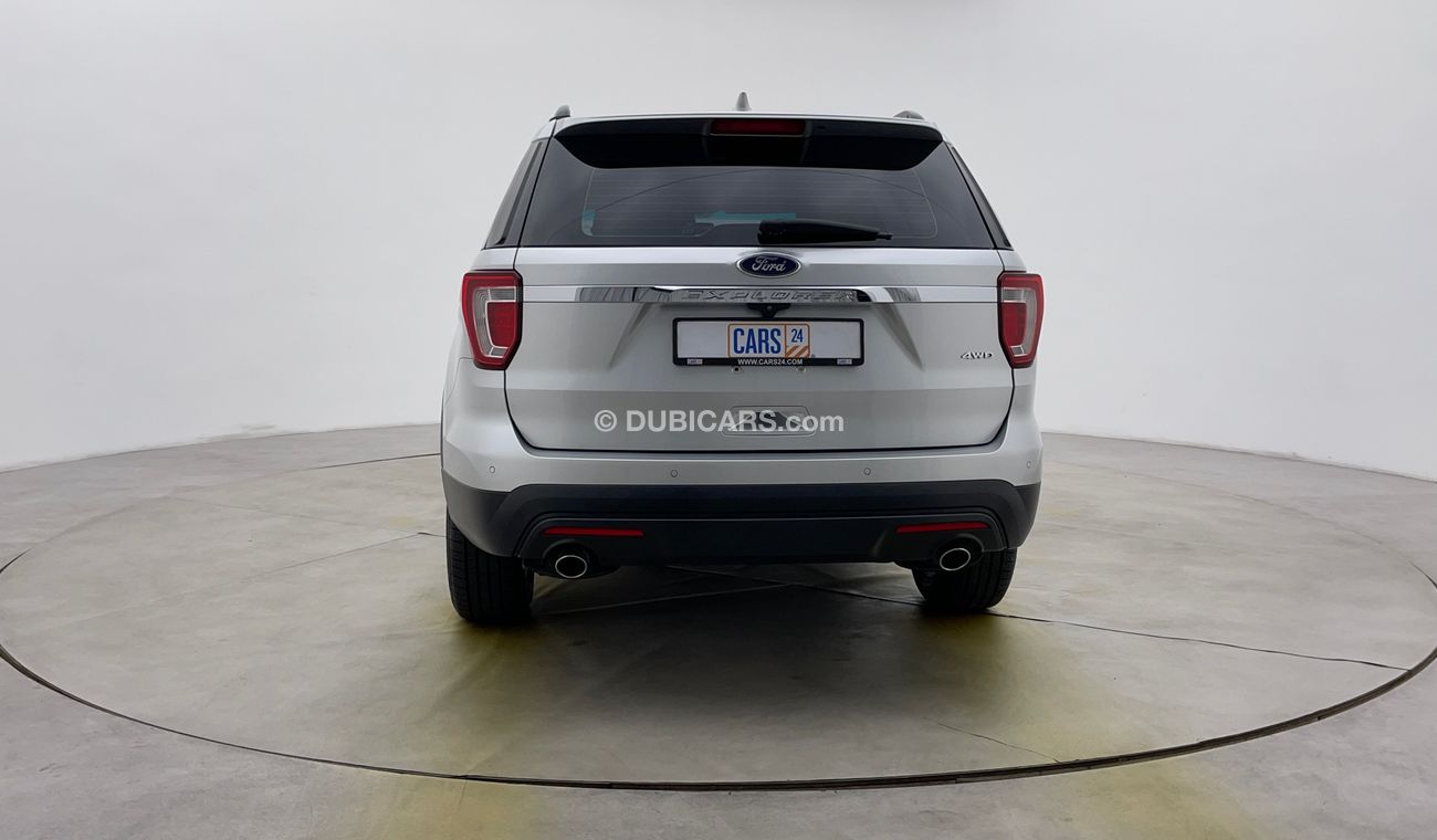 Used Ford Explorer SEL 3500 2016 for sale in Dubai - 485436