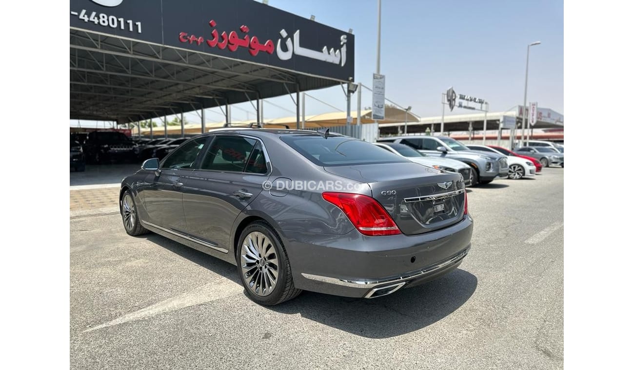 Used Genesis G90 Royal 2017 for sale in Dubai - 633936