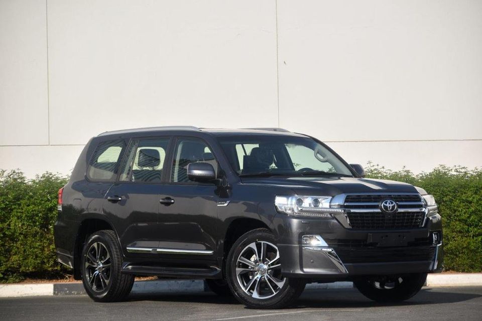 New Toyota Land Cruiser 200 GXR V8 4.5L Diesel AT- Platinum Edition ...