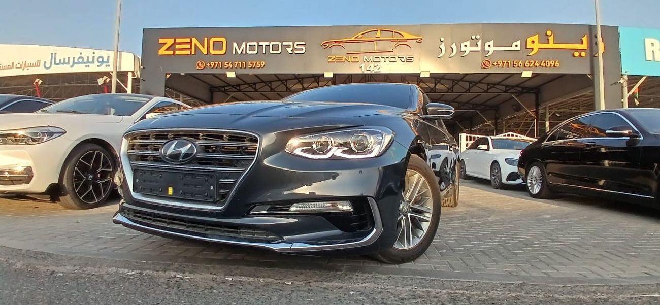 Used Hyundai Azera 2019 for sale in Sharjah - 707955