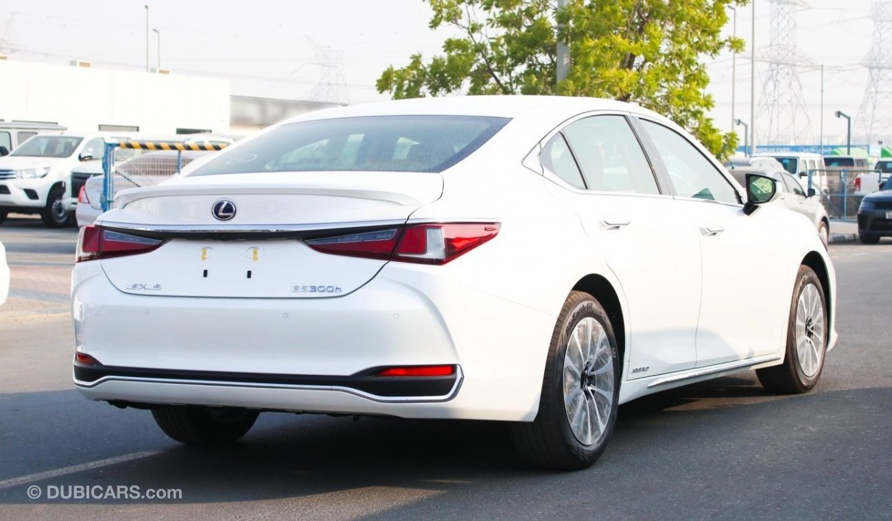 New Lexus ES 300 Hybrid 2022 for sale in Dubai - 544320