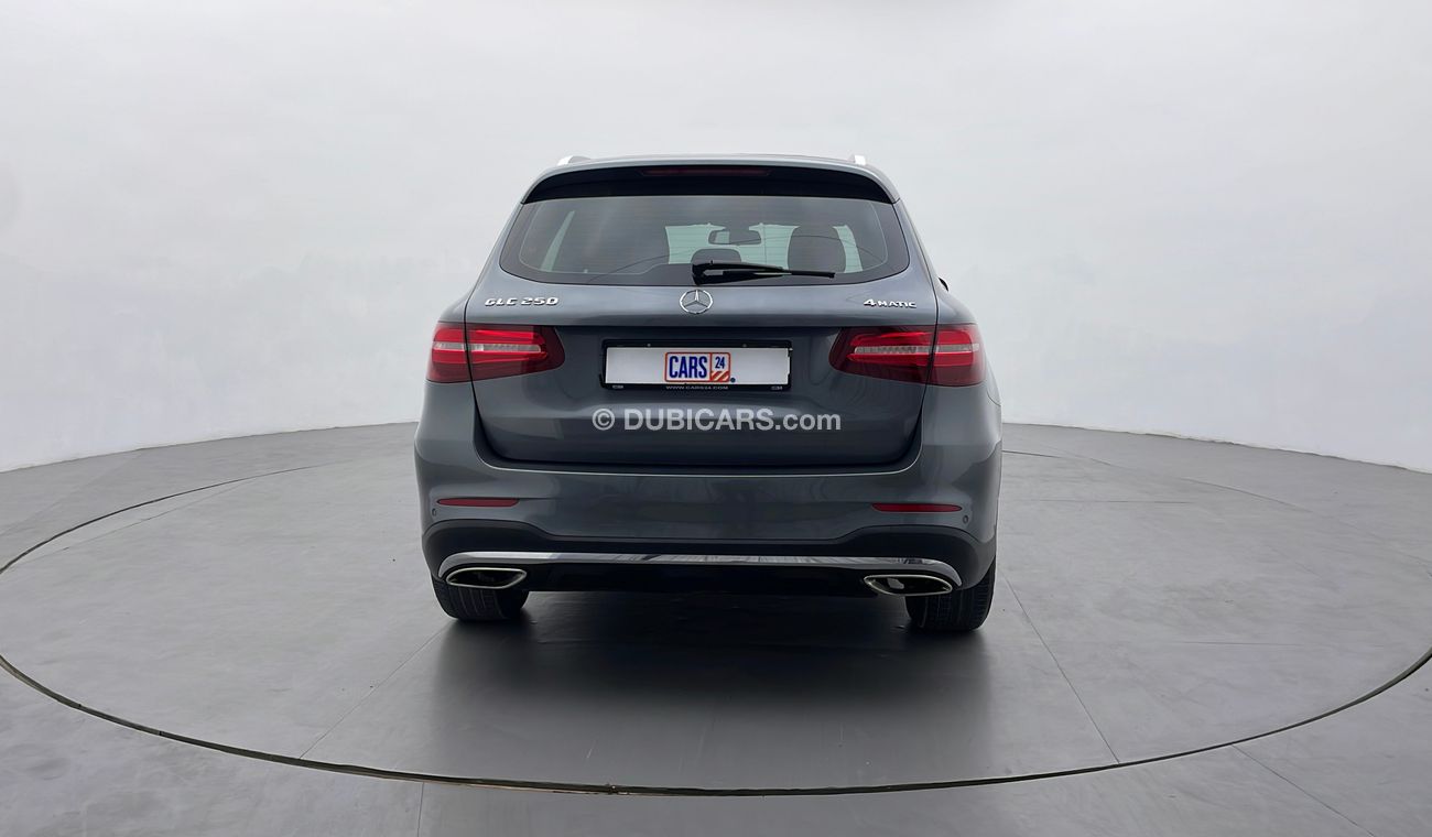 Used Mercedes-Benz GLC 250 2 2016 for sale in Dubai - 521091