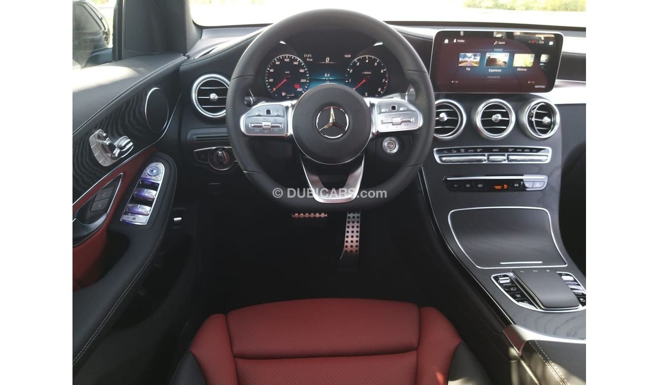 New Mercedes-Benz GLC 300 4MATIC 2022 for sale in Dubai - 542029