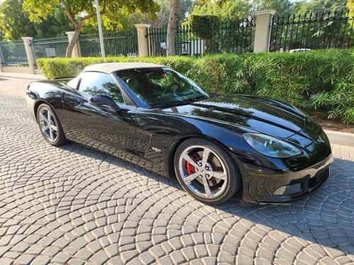 Chevrolet Corvette Price in UAE, Images, Specs & Features