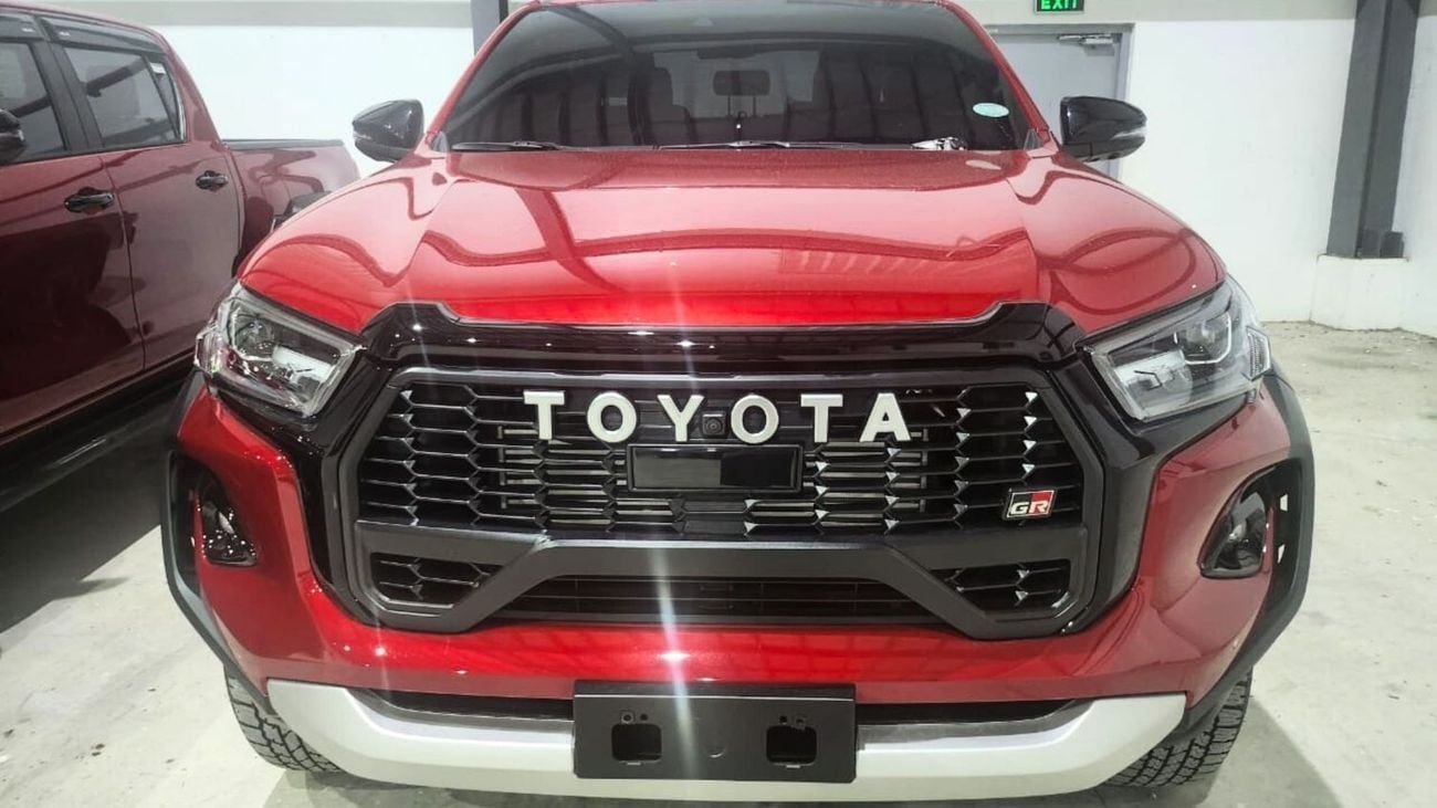 New Toyota Hilux GR-S, 2.8L, Double Cabin, 4-cylinder, 4WD, 16-valve ...